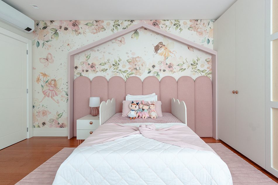 Um quarto infantil repleto de delicadeza