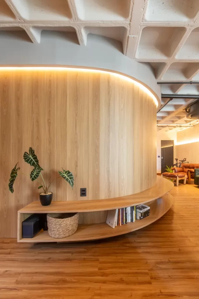 A beleza do orgânico: a tendência dos móveis curvos na marcenaria